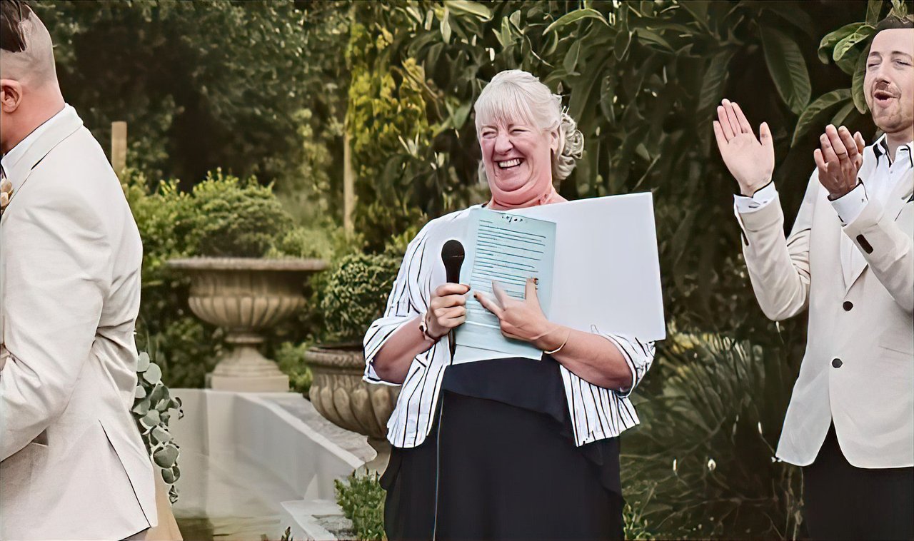 Kapiti Celebrant Suzanne Panter | Crafting Unforgettable Love Stories